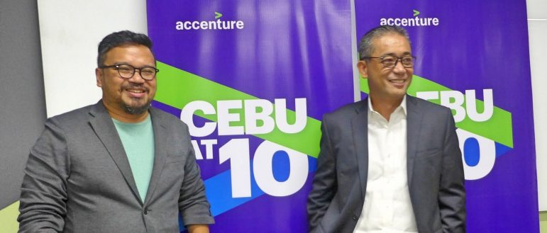 Accenture facility in Cebu highlights new tech in providing solutions