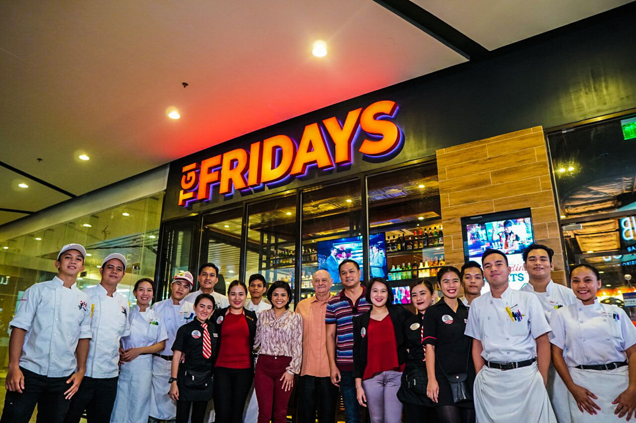 TGI Fridays opens airport branch to cater to visitors, Mactan residents