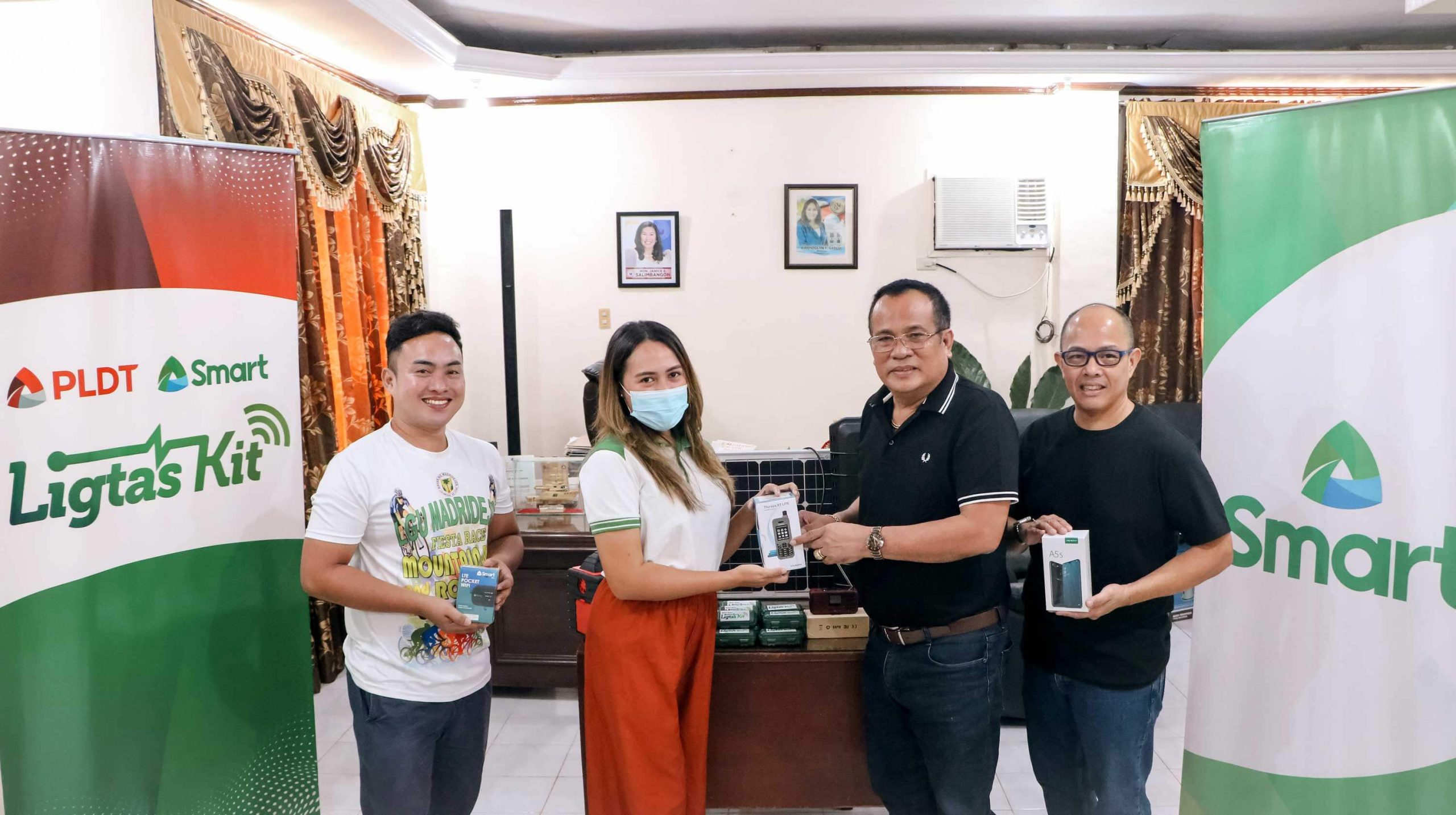 All-in-one Ligtas Kits of PLDT, Smart save lives in Bantayan Island LGUs